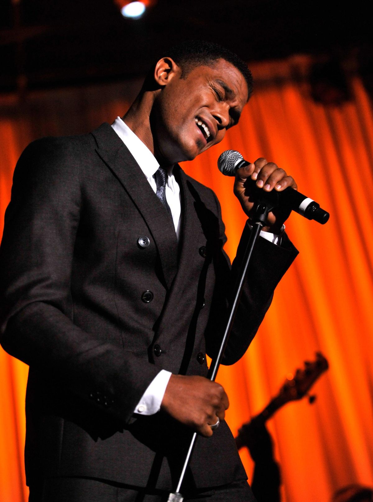 OMG! 14 Gorgeous Pictures Of Maxwell!