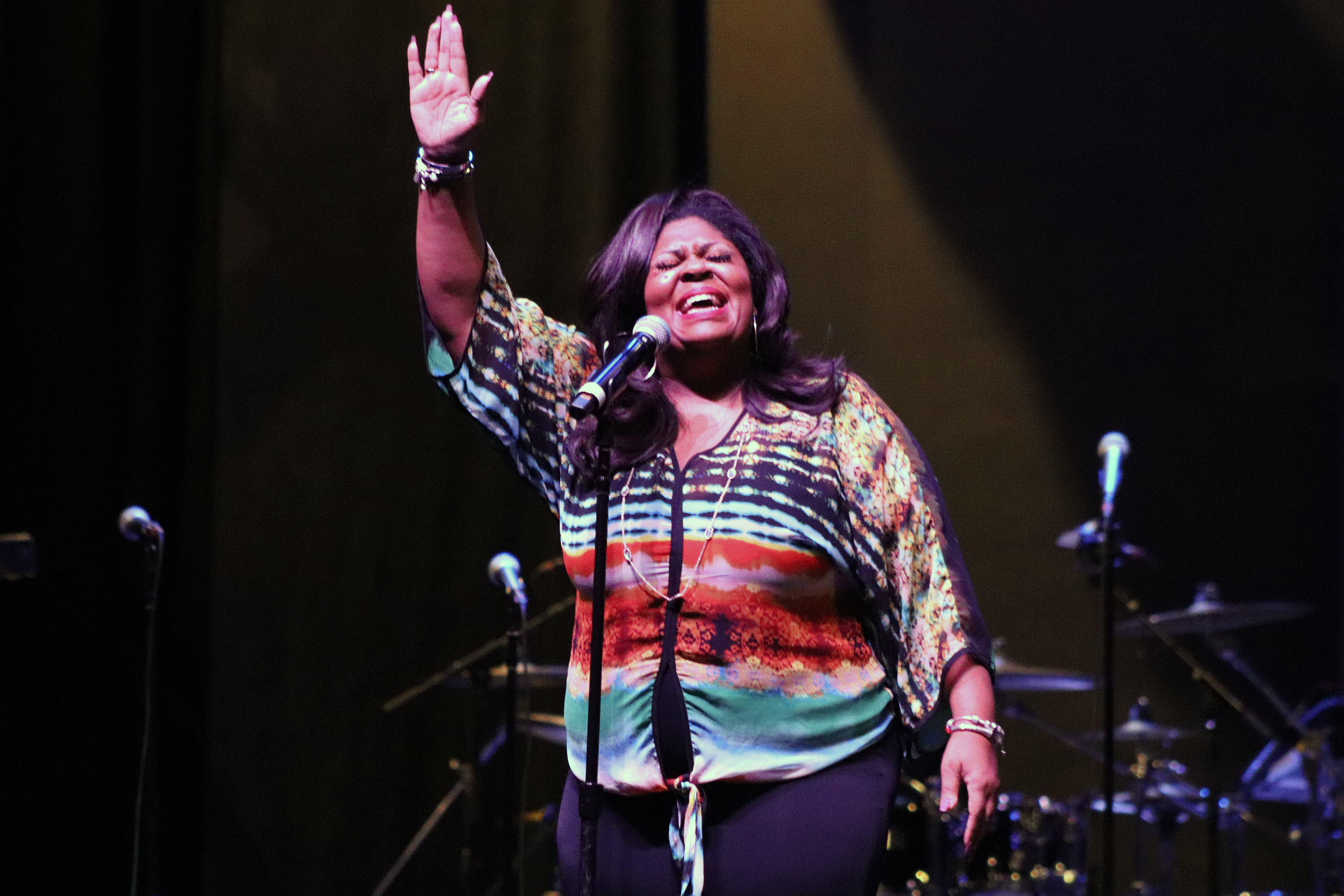 Kim Burrell Apologizes For Ugly Church Sermon